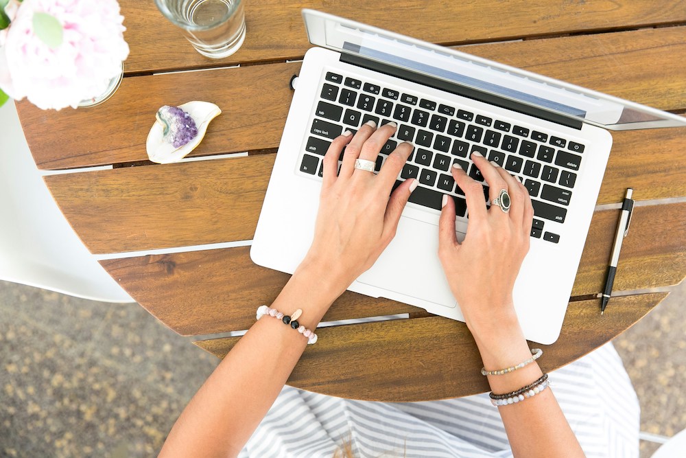 5 Reasons Why You Should Hire a Professional Content Writer – O'Neal ...